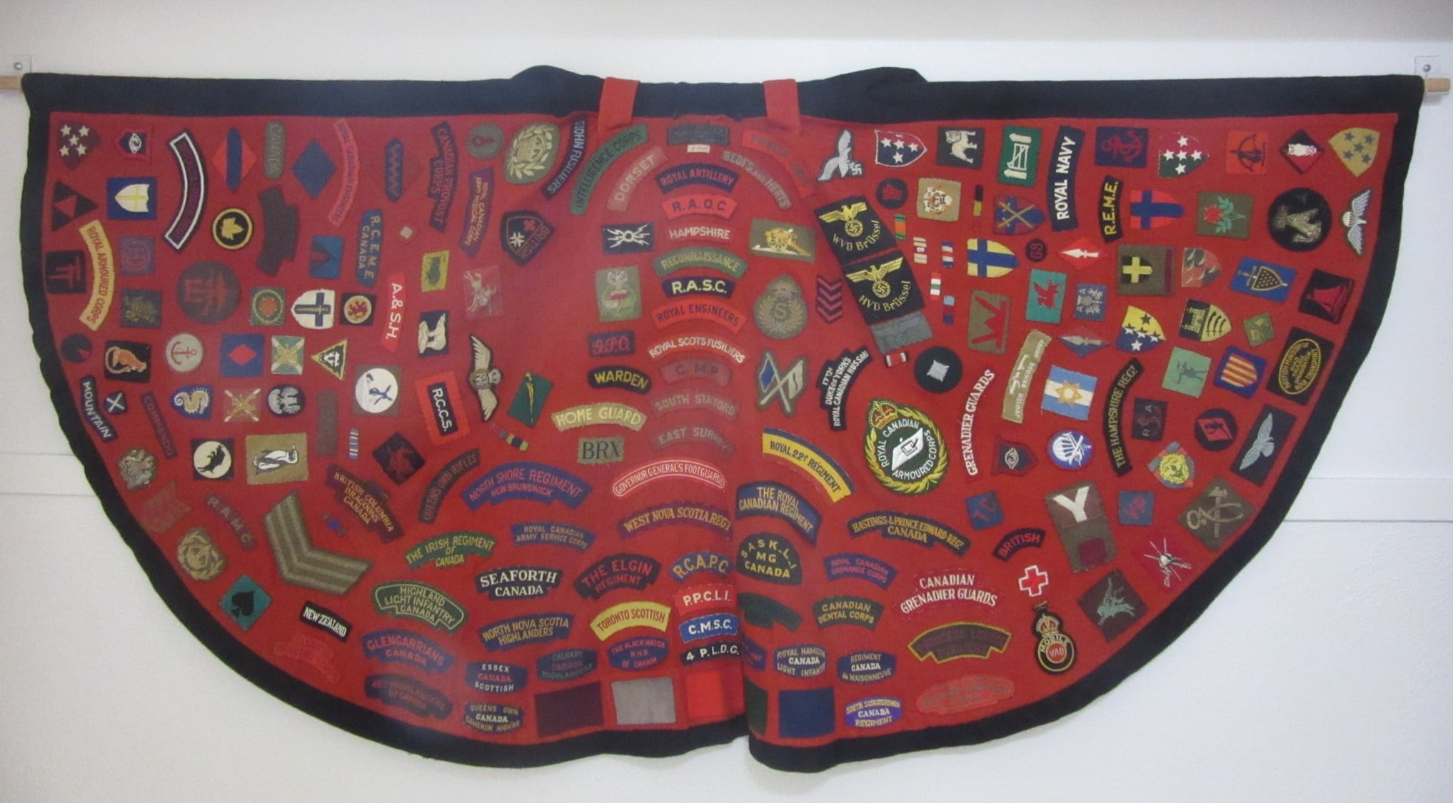 Nursing Orderly’s Badge Collection Tells Fascinating WW2 Story ...